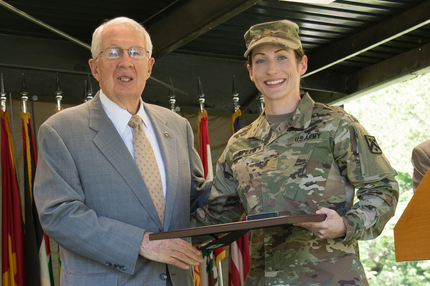 Harris Leadership award goes to Army nurse - Command and General Staff ...